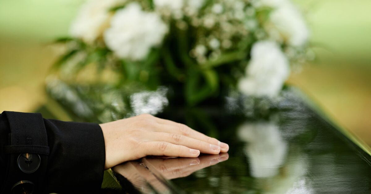 Estos son los requisitos para deducir gastos funerarios en 2023