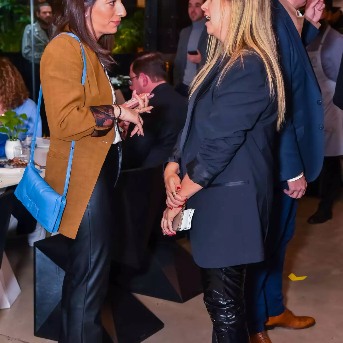 Ximena Lamadrid y Stephanie Arouesty lanzan The ABC of Beauty and Fashion.