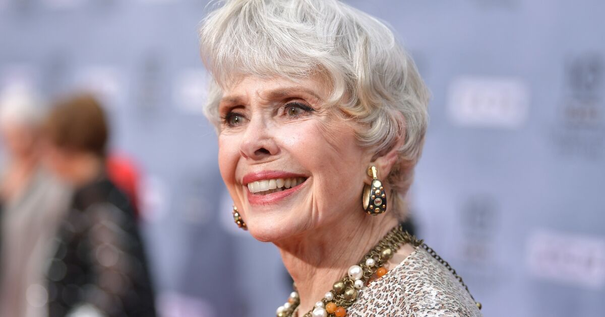 Muere Barbara Rush a los 97 años, estelarizó 'Batman' y actuó con Frank ...