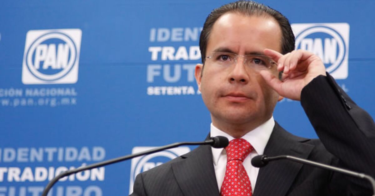 César Nava asegura que acompañó a Ortega por solidaridad ante calumnias