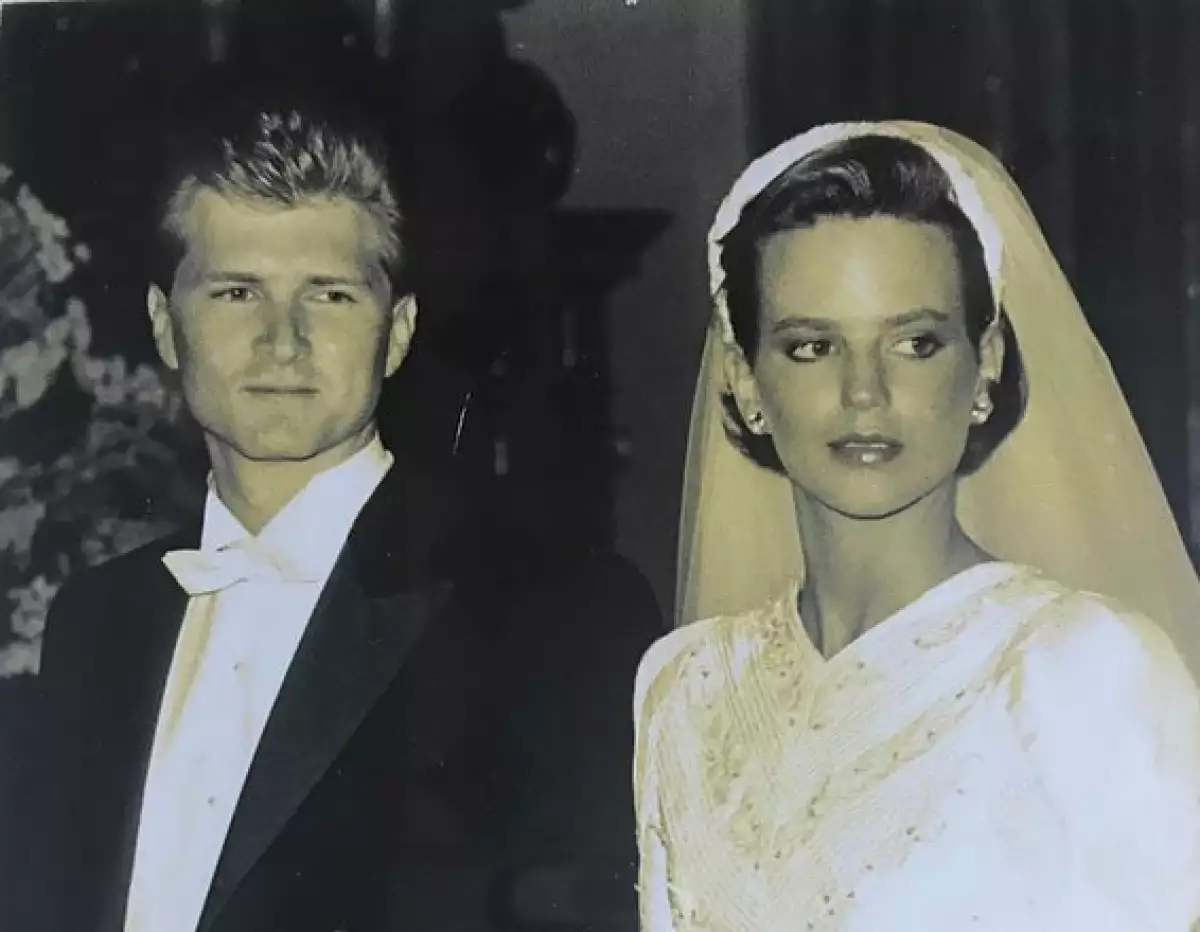 Enrique de la Madrid e Isabel Prieto celebran 33 años juntos