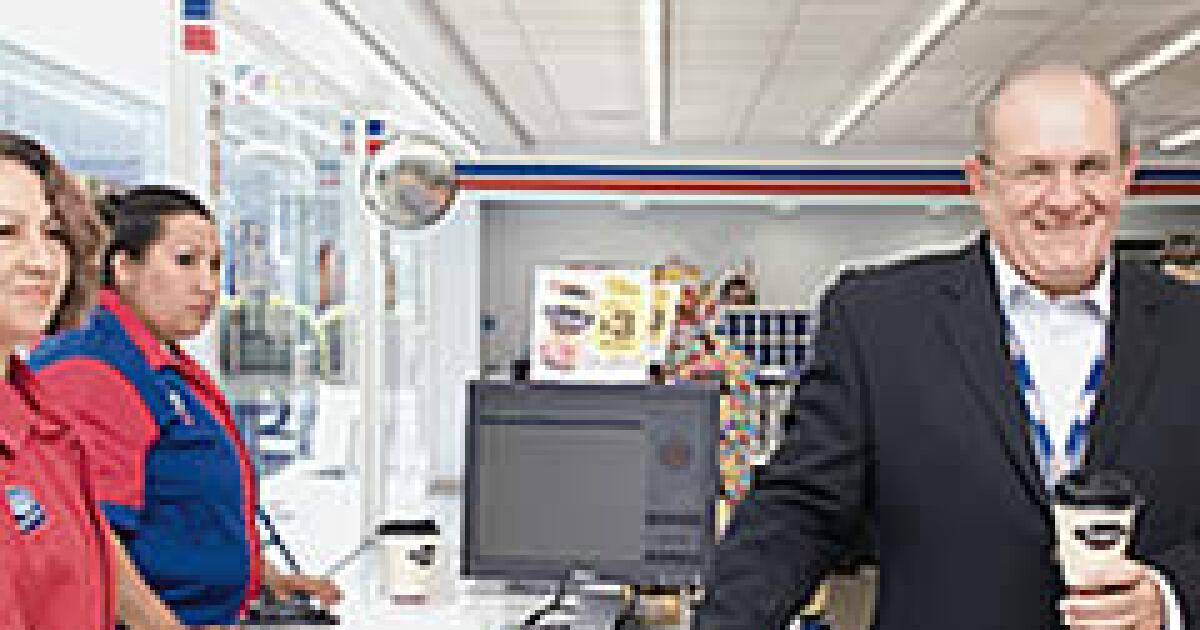 Grupo Modelo reinventa las tiendas Extra