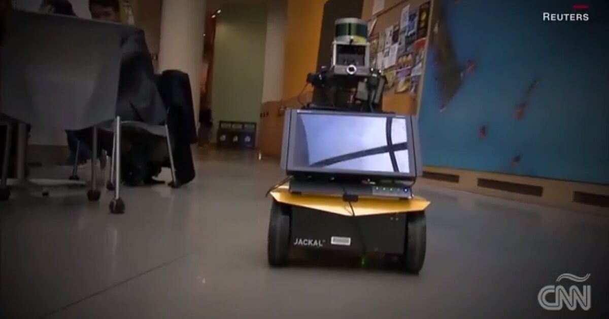 Él es Jackal, el robot que puede caminar entre una multitud como un humano