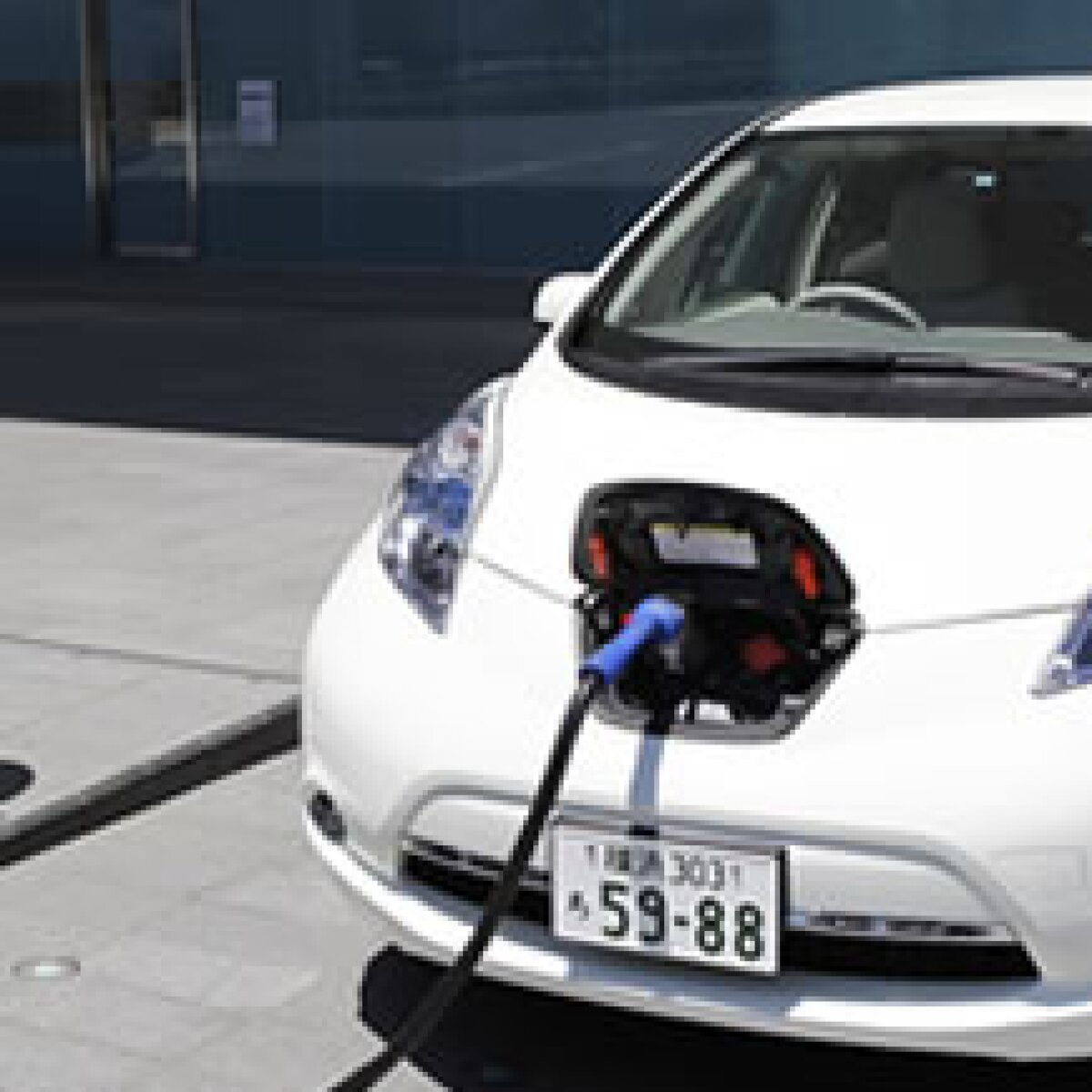 5 cosas que debes saber antes de comprar un auto eléctrico