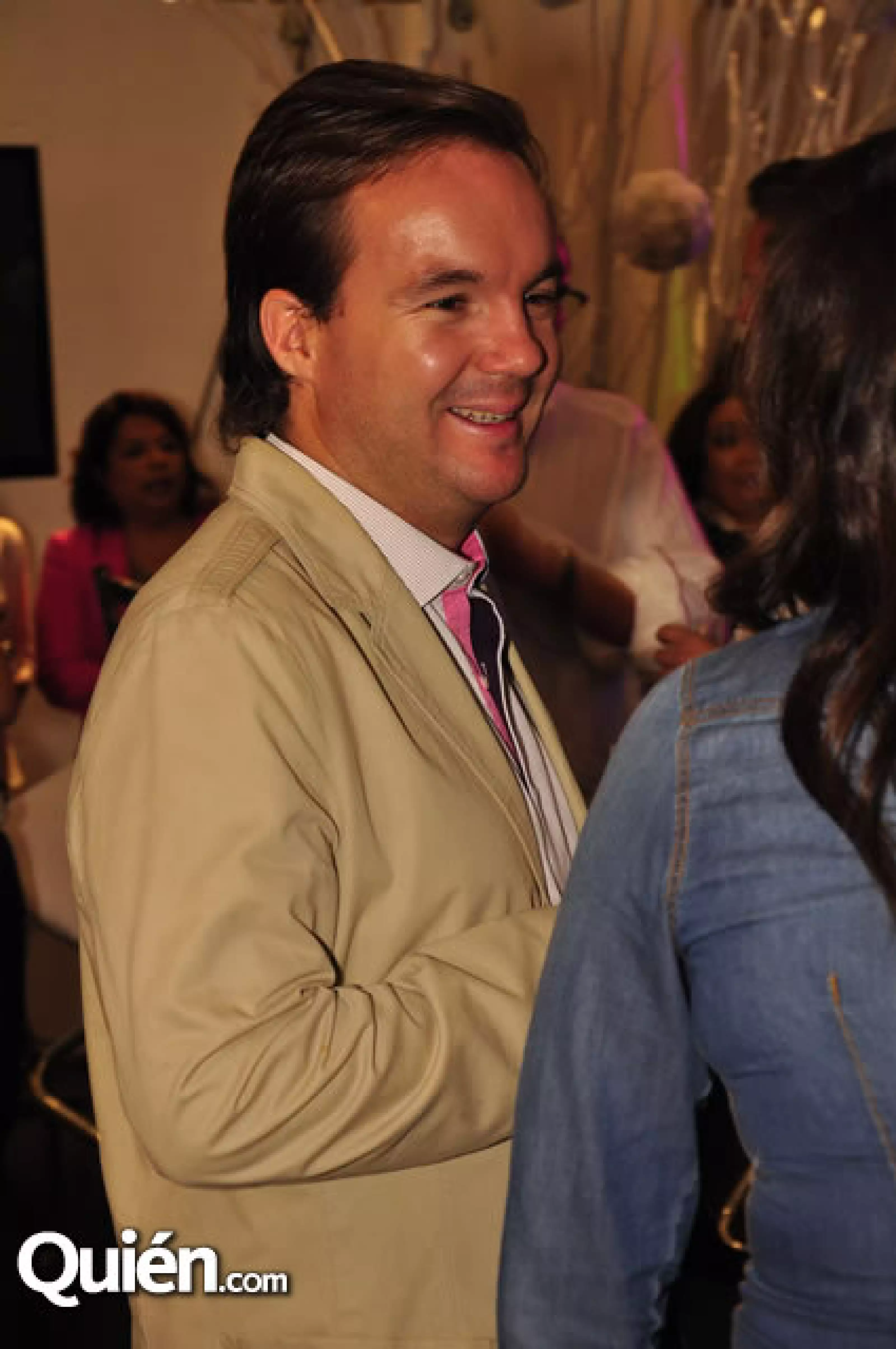 Candice Swanepoel de visita en Guadalajara