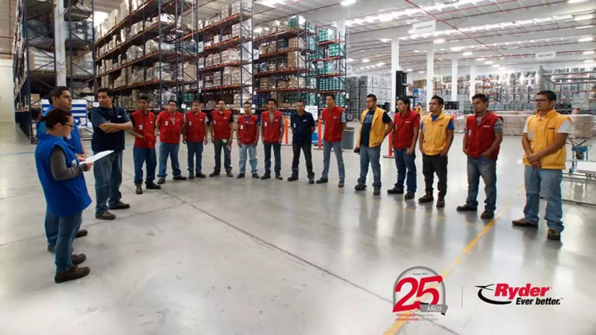 Ryder celebra 25 años de operación en México