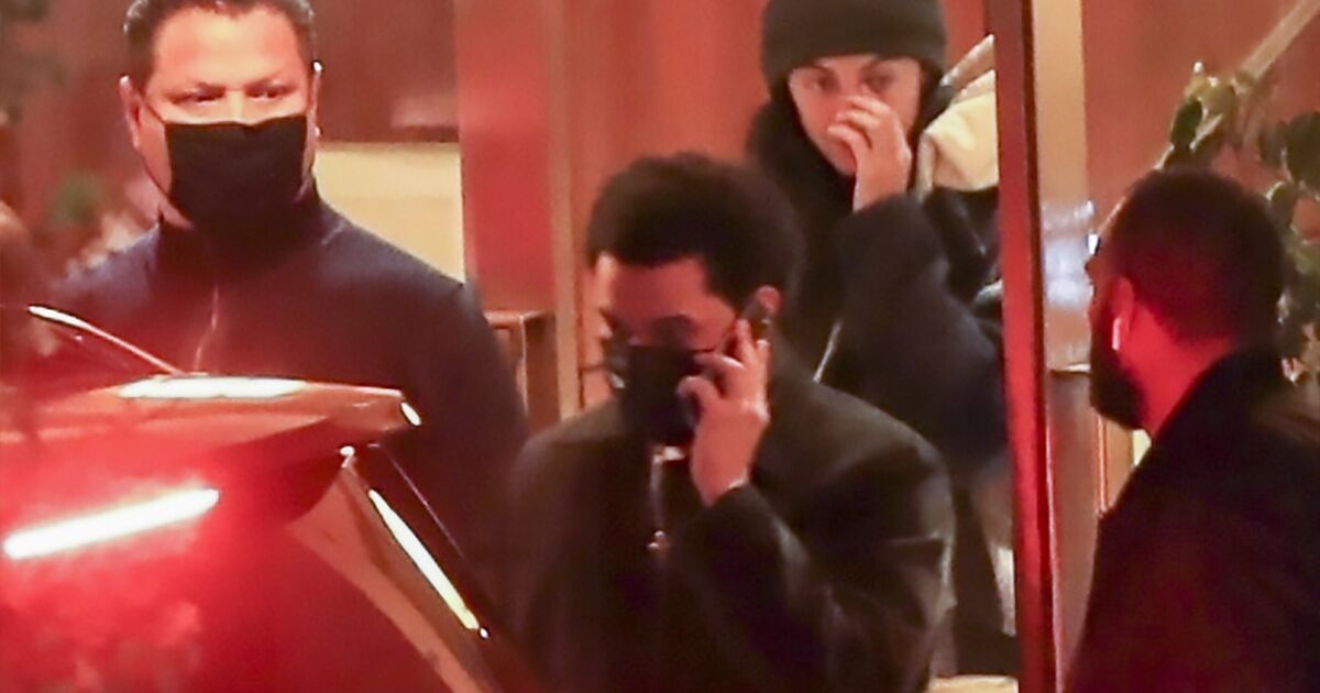 The Weeknd es captado besando a Simi Khadra, amiga de su ex