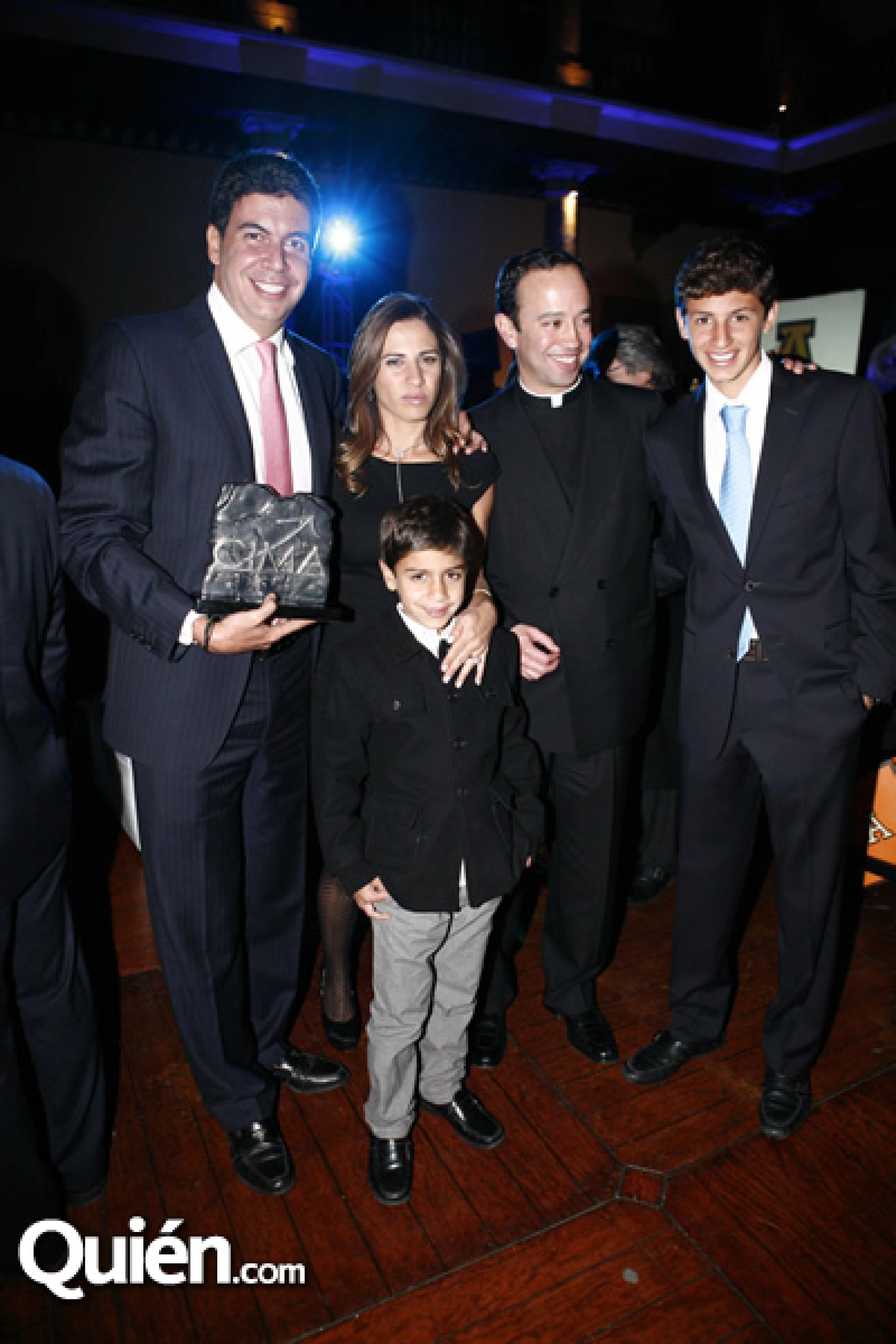 Arturo Elías Ayub premio al líder del año