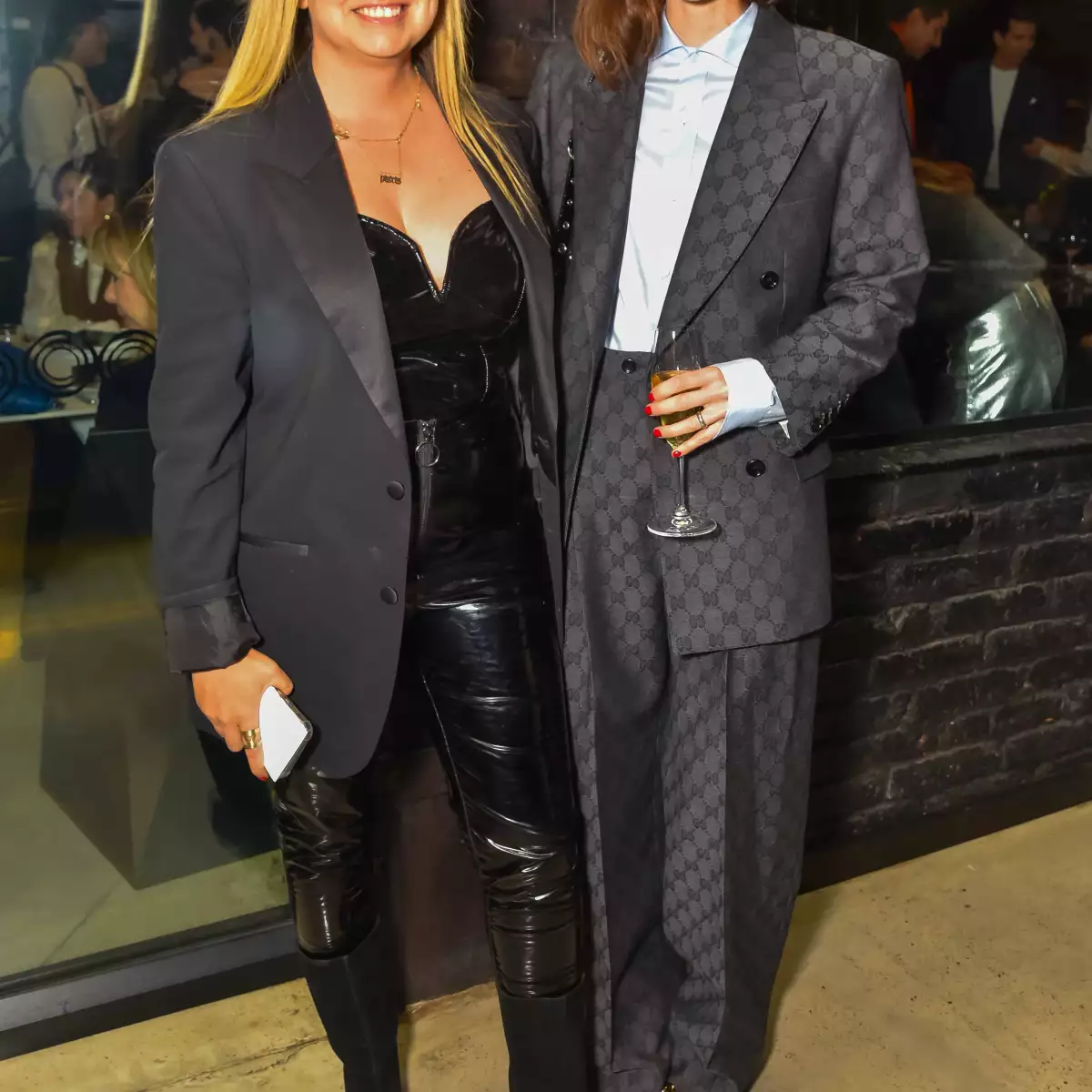 Ximena Lamadrid y Stephanie Arouesty lanzan The ABC of Beauty and Fashion.