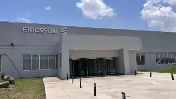 ¿Qué pasó con Ericsson, la marca de celulares de principios del milenio?