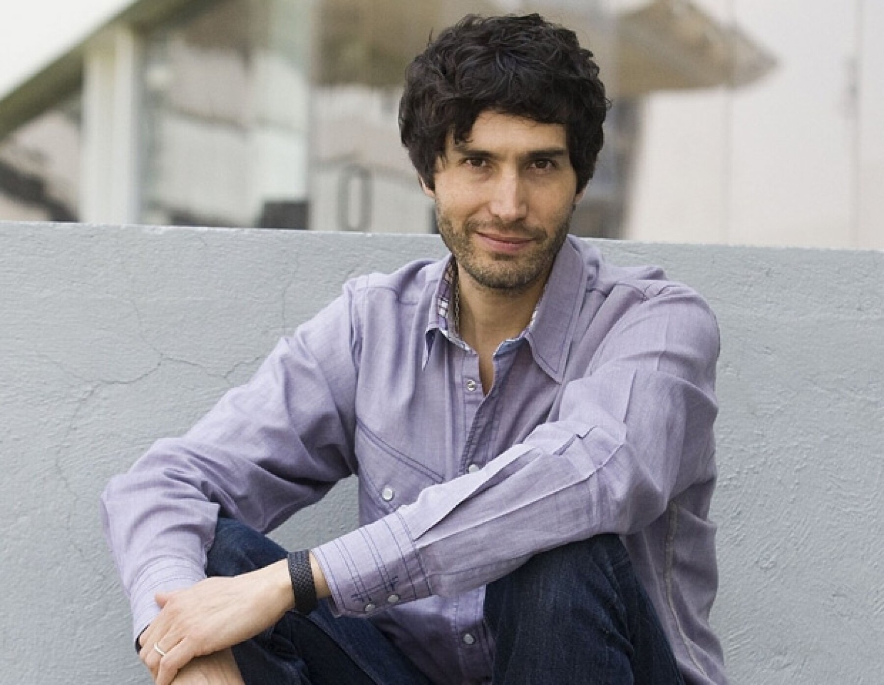 Benny Ibarra presenta 'Novecento' en la FIL Guadalajara