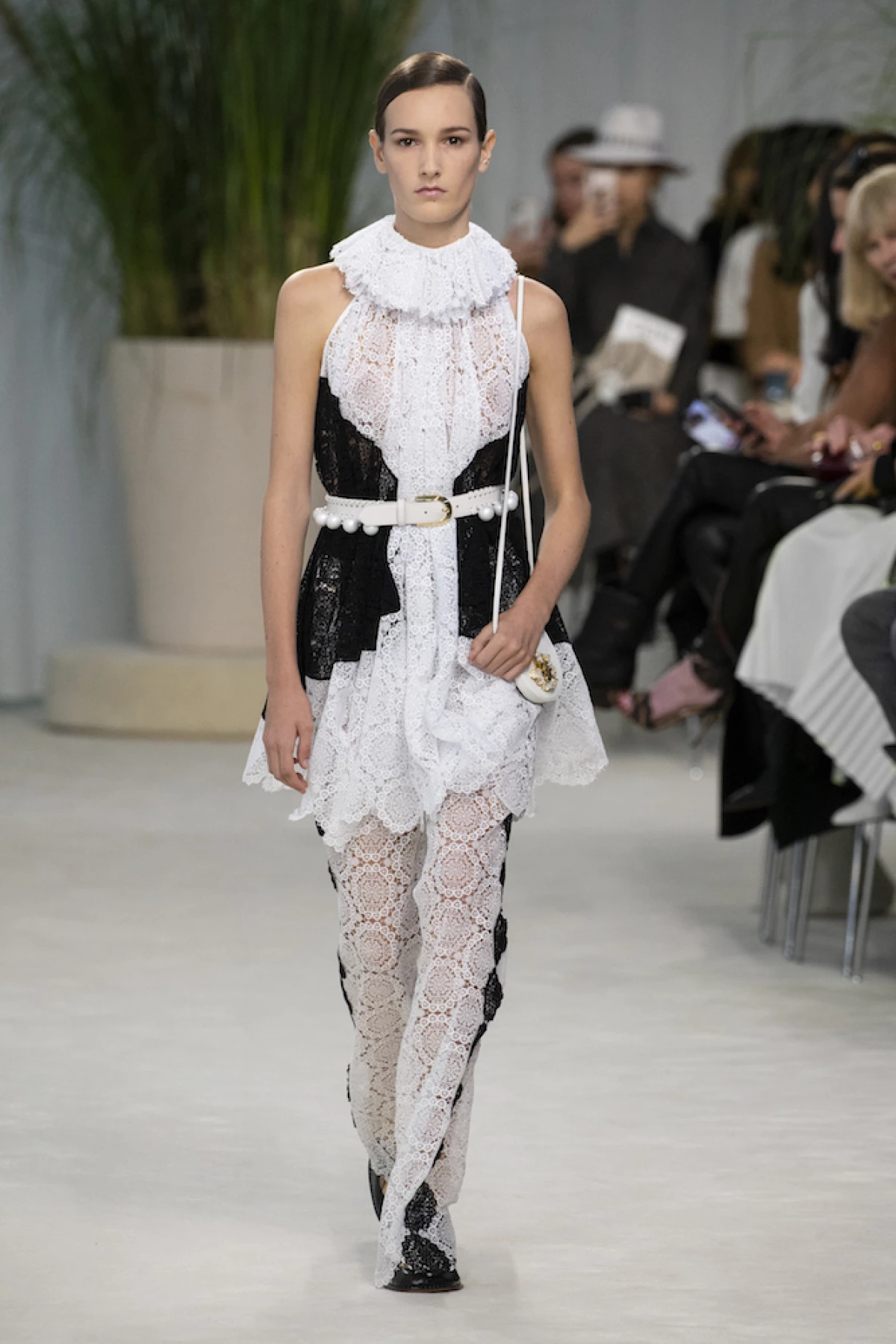 La femineidad y el lujo de Loewe