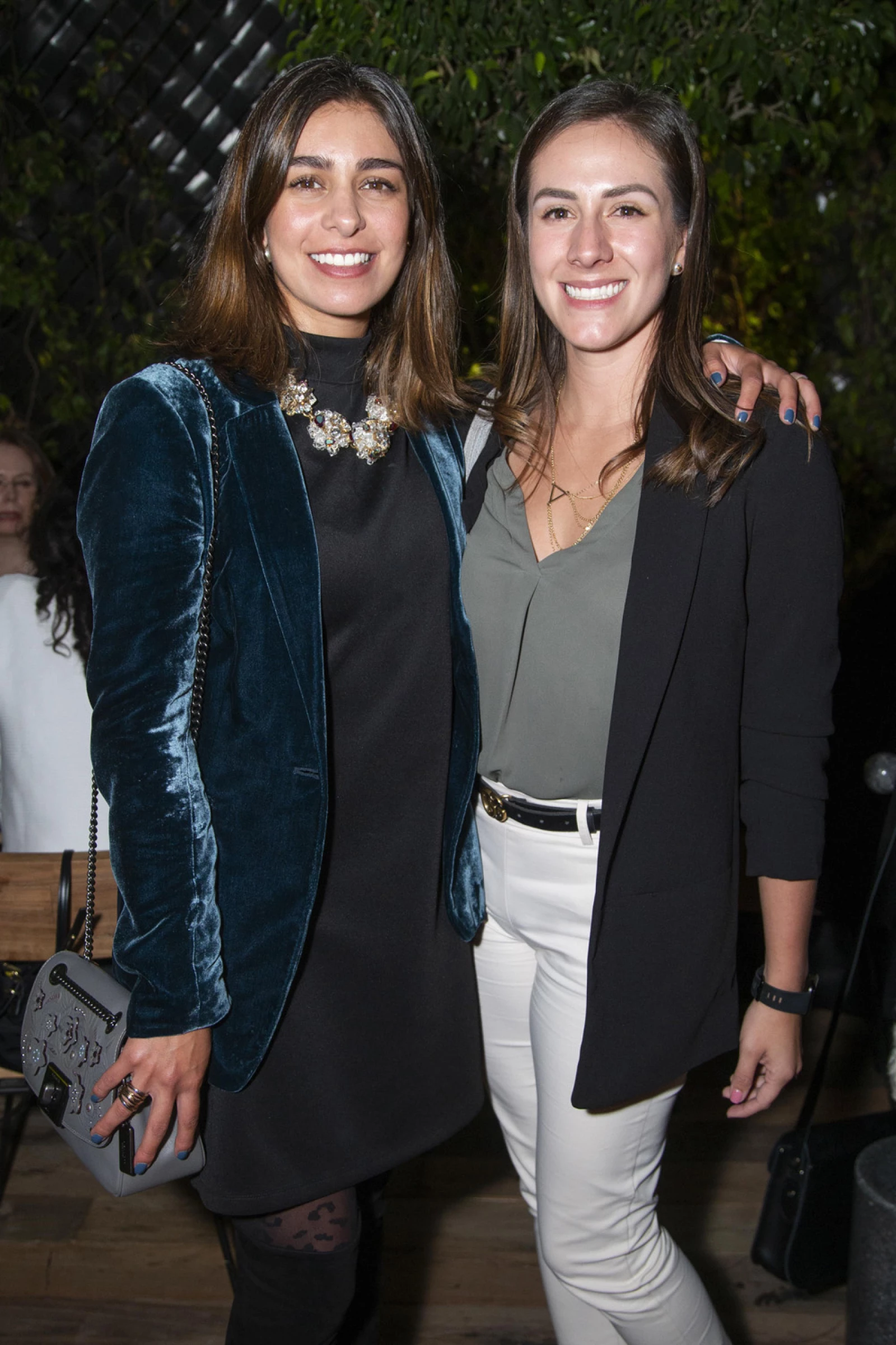 Paulina Dávila y Fernanda Kalb en la inauguración de Residencia WW
