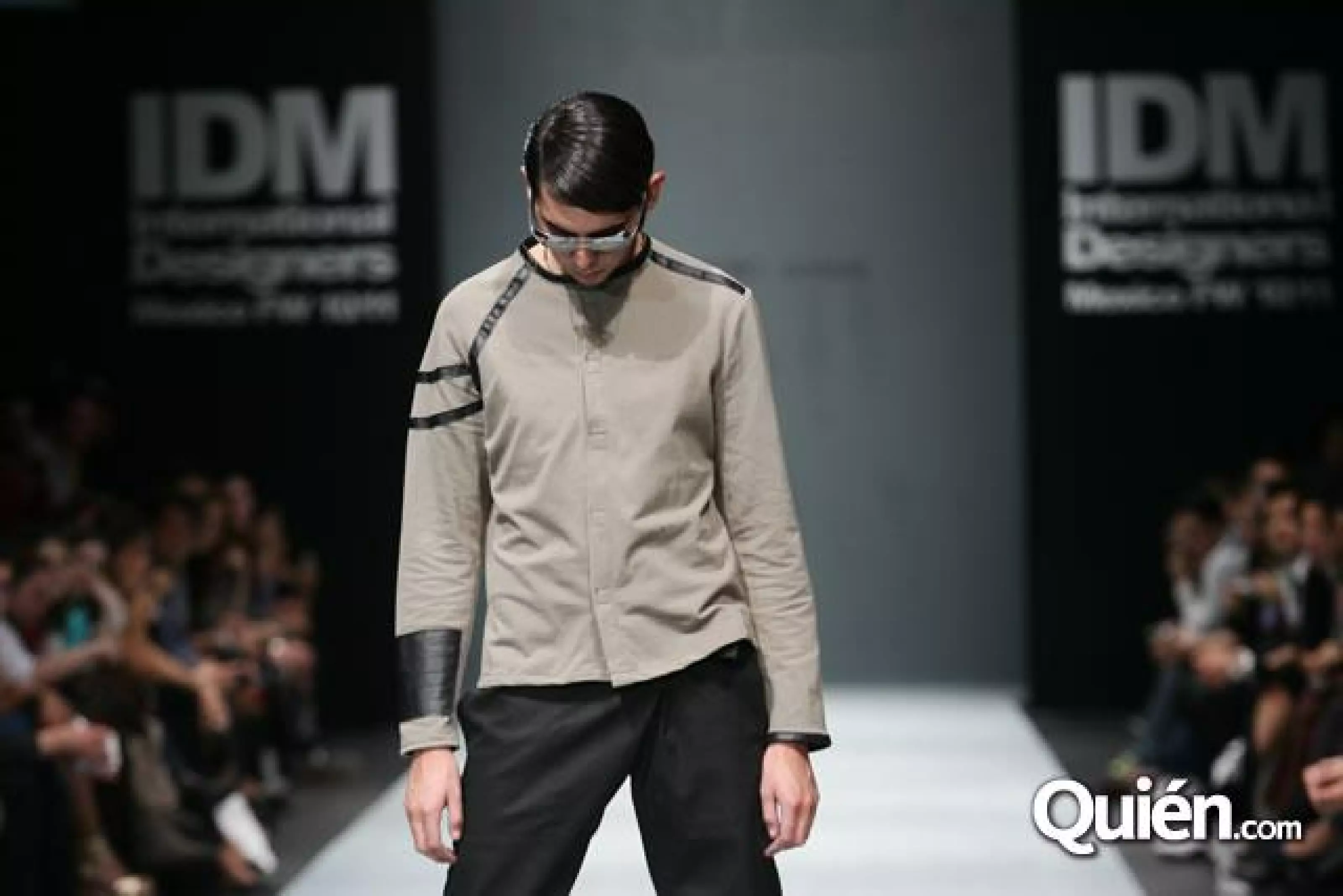 Alessandro Alviani de-construction