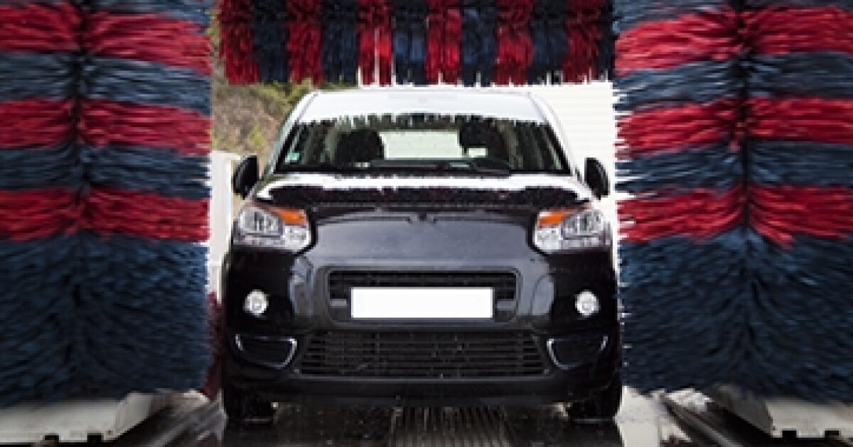 La industria detrás de un auto limpio