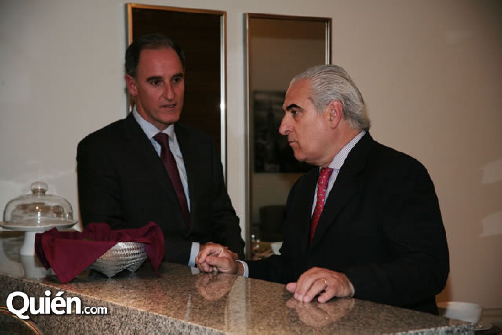 Familias Losada y Legorreta inauguran Showroom Miyana