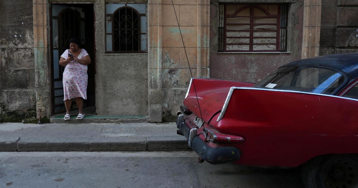 Entre apagones y escasez de alimentos: la peor crisis de Cuba en 30 años