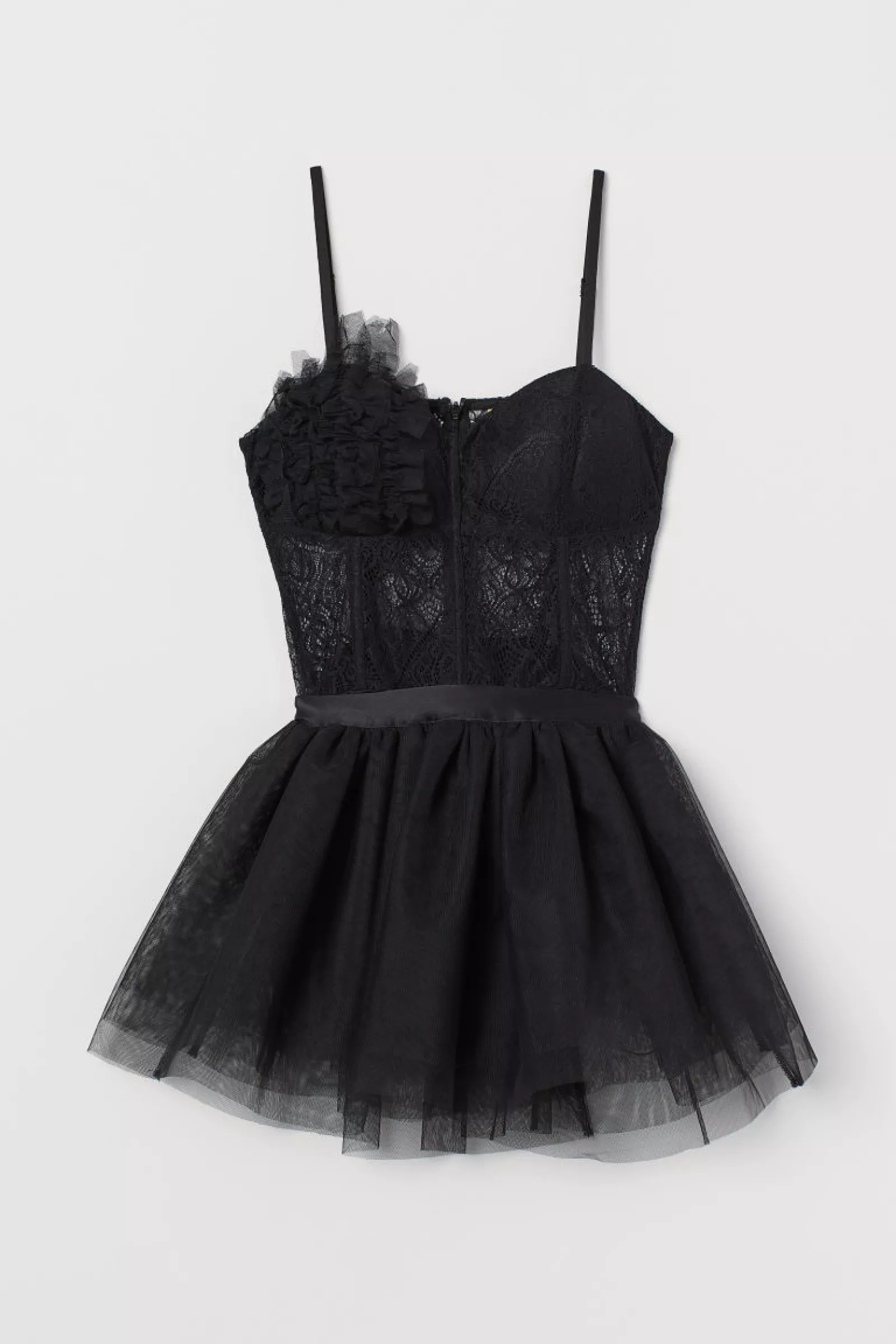 Llegó la colección de disfraces de H&M que te salvará el Halloween