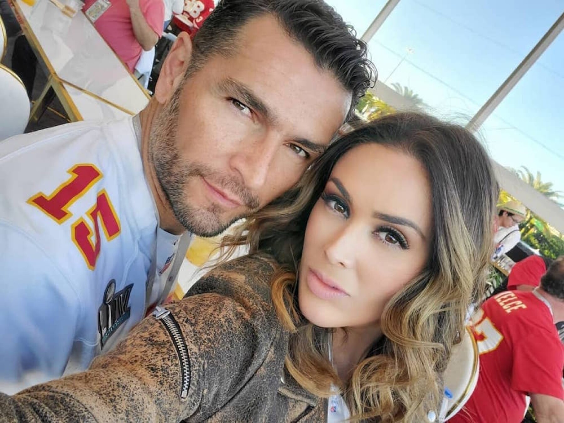 Martín Fuentes, esposo de Jacky Bracamontes, se rompe las costillas en ...