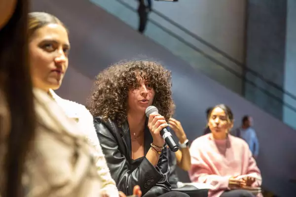 Dyson nos enseña a recuperar el impacto de los rizos