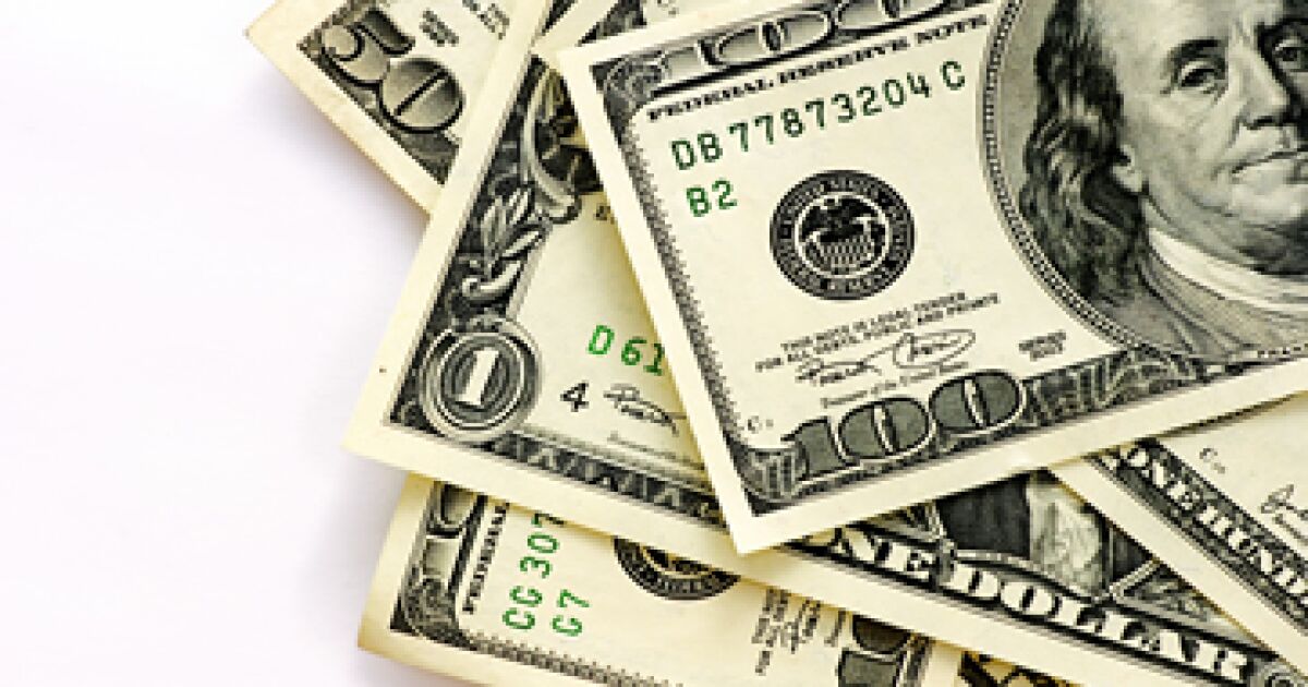 El ‘superdólar’ regresa a los 15 pesos en bancos