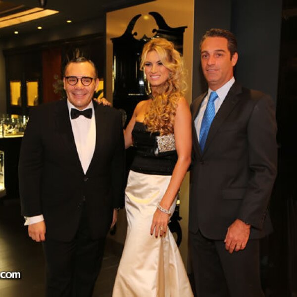 Carlos Slim y María Elena Torruco padrinos de lujo de Dan...