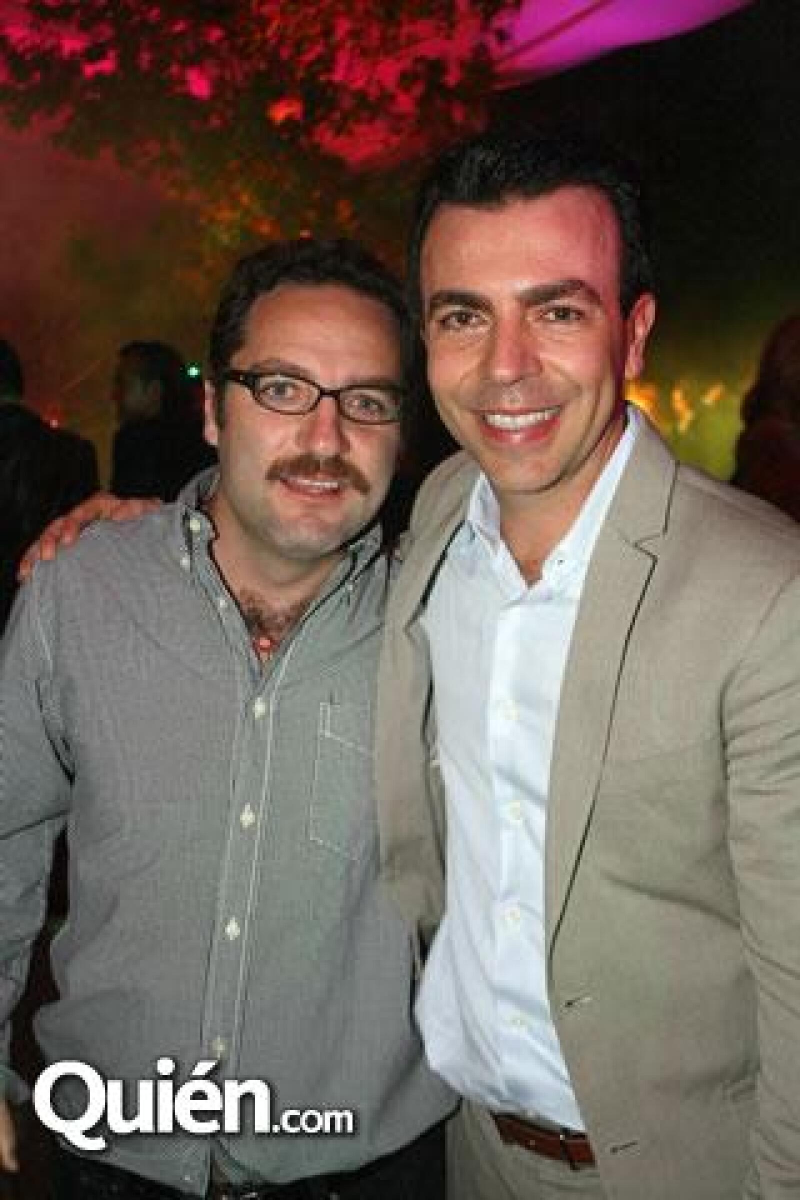 Alejandro Ramírez festeja su cumpleaños en compañía de fa...