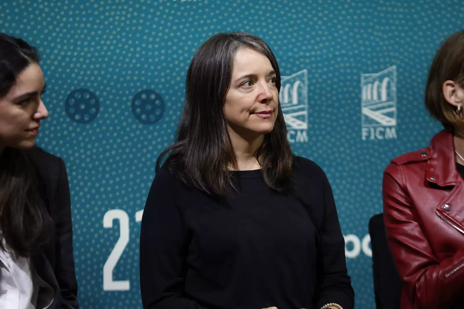 Elisa Miller presenta en Morelia su ‘Temporada de huracanes’