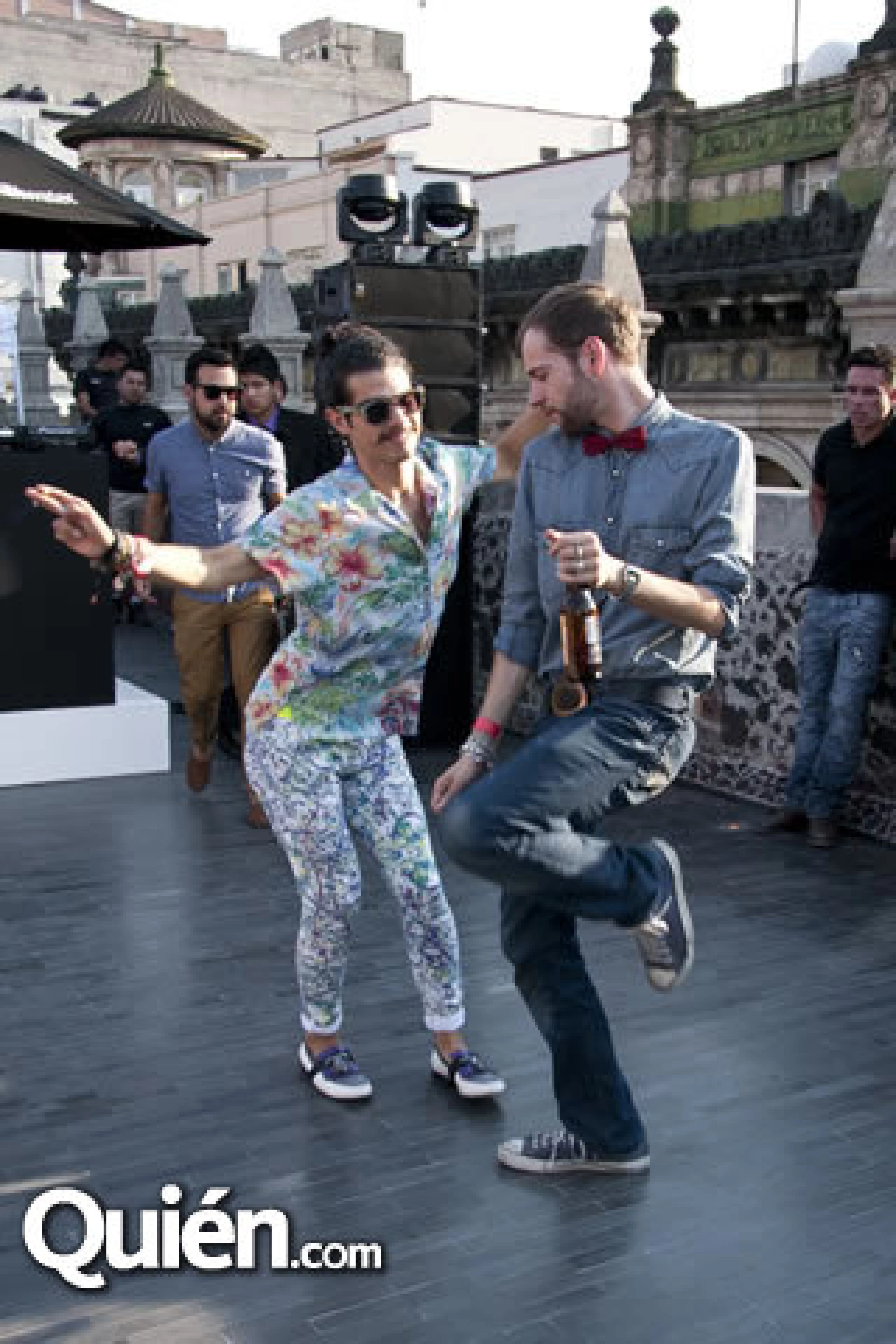Isaac Bissu y Alexia Camil de fiesta en `Downtown´