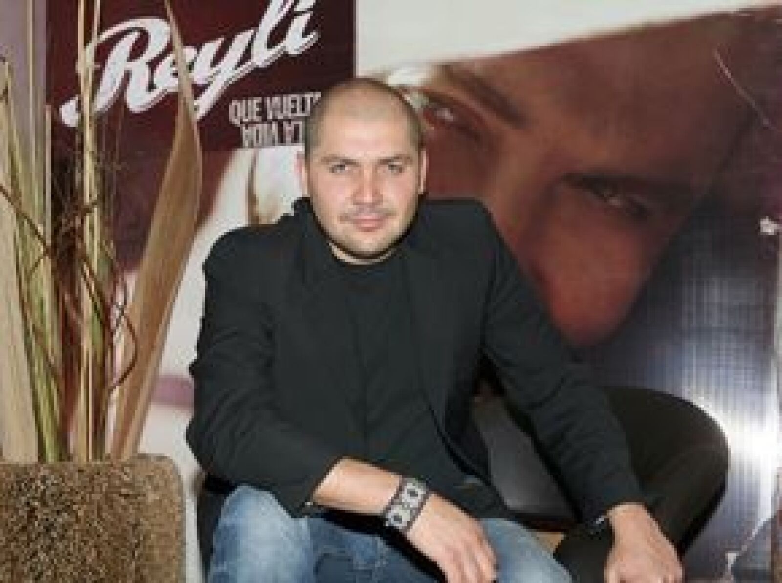 Reyli gana premio en EU