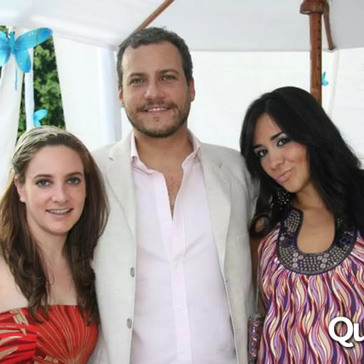 Ricardo y Alina Estrada bautizan a su hijo