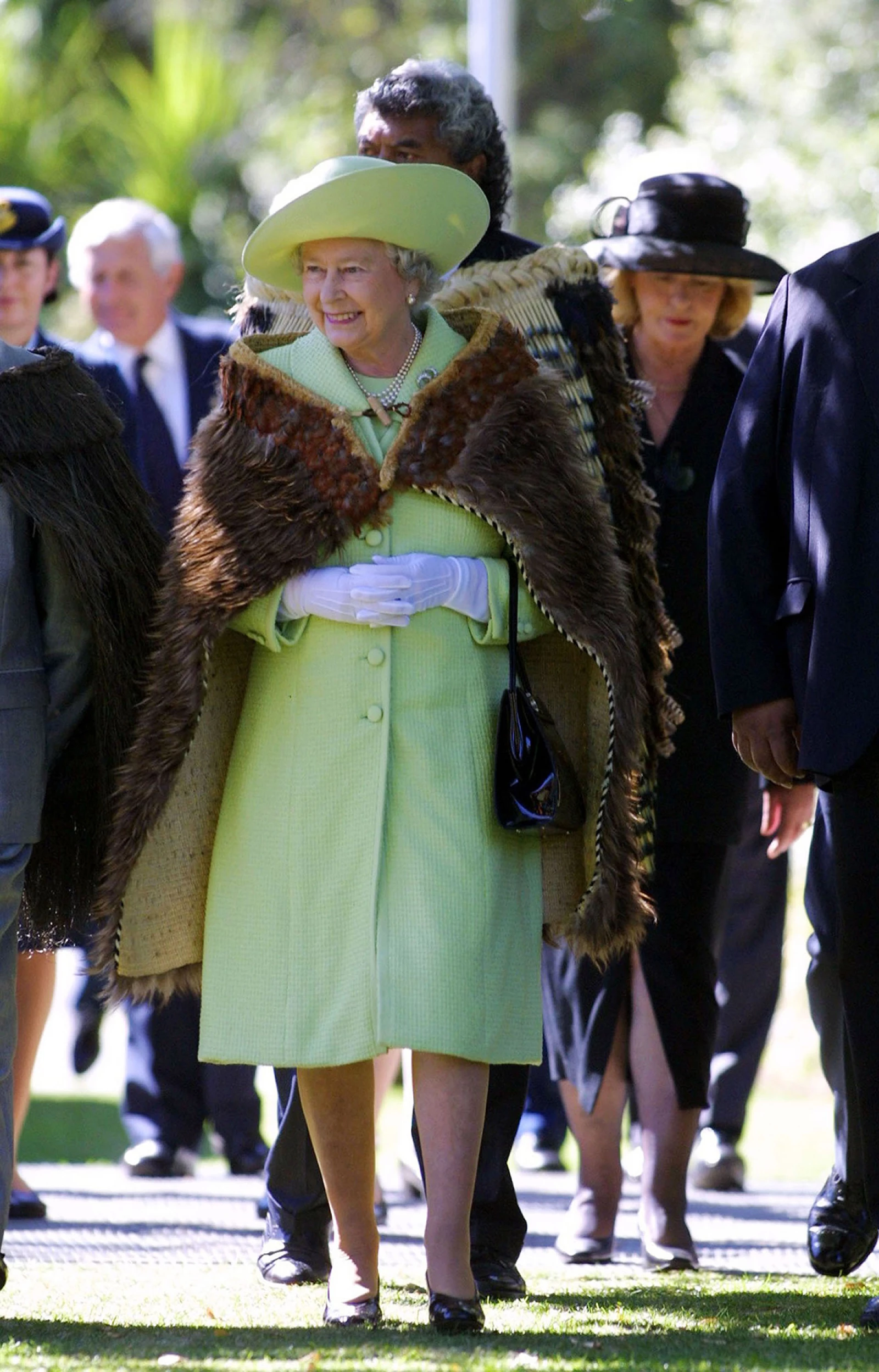 Los mejores fashion moments de la reina Isabel
