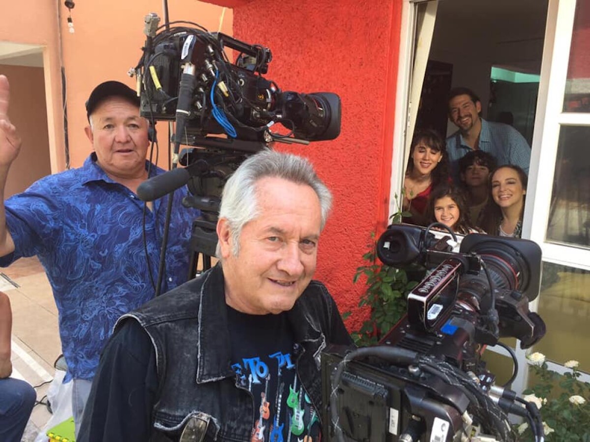 "Se me estaba yendo": reportan muy delicado al papá de Gael García Bernal