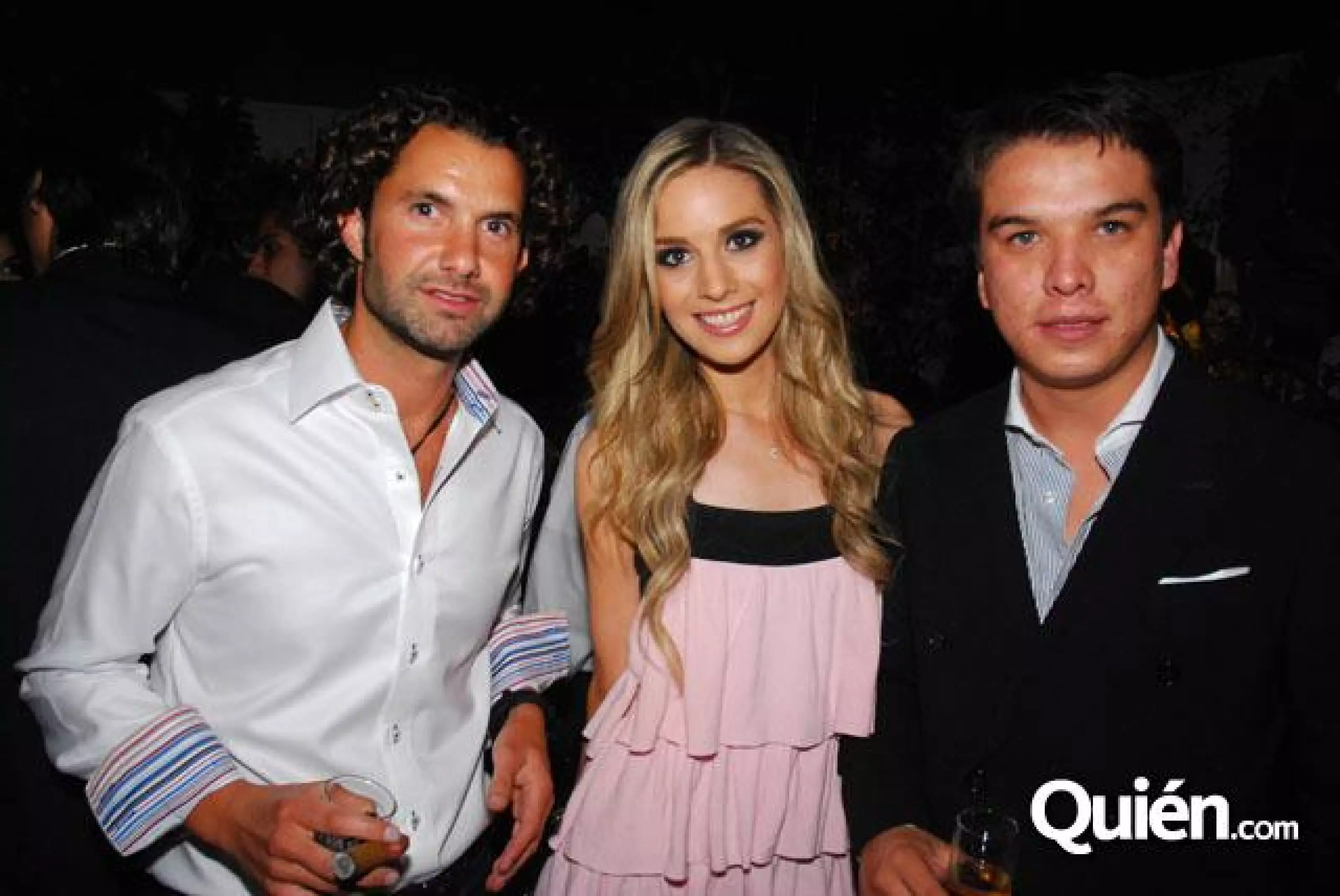 Luisa Serna festeja en el Club 55