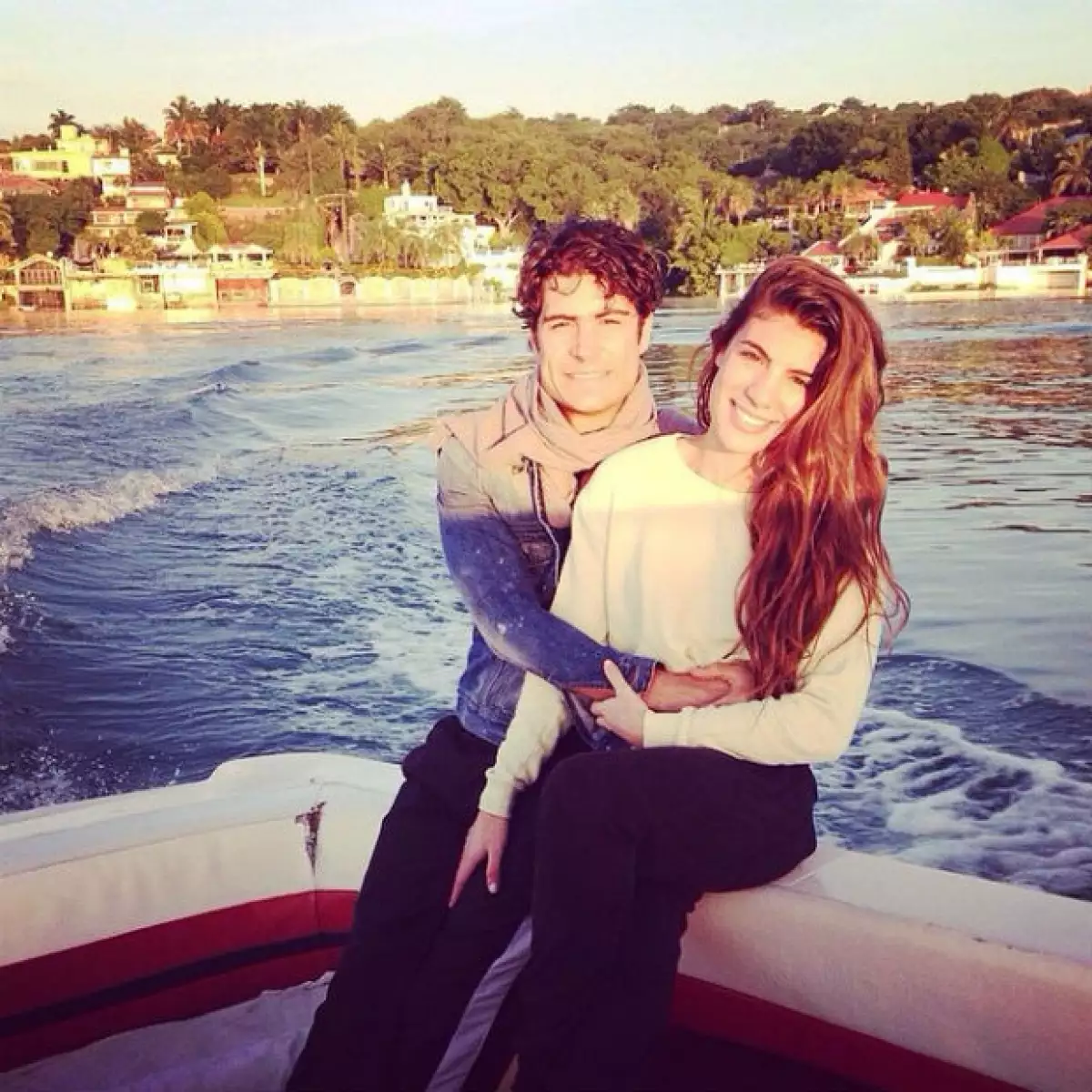 Tras su divorcio, Alex Sirvent confirma que estrena novia