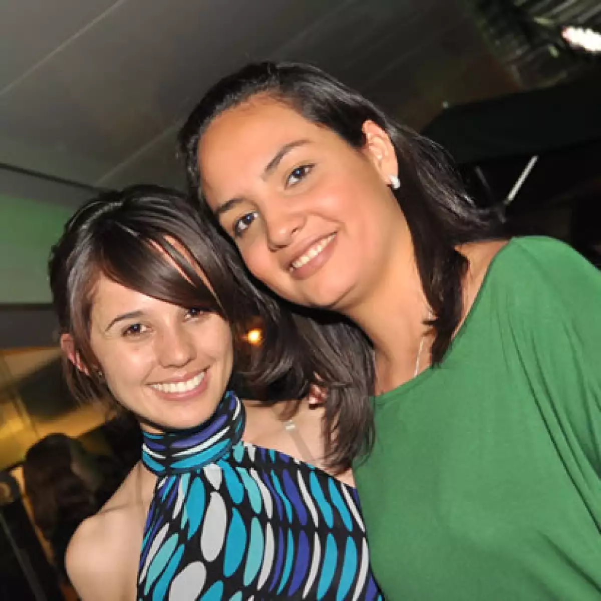 Ari y Max en el aniversario de Starbucks