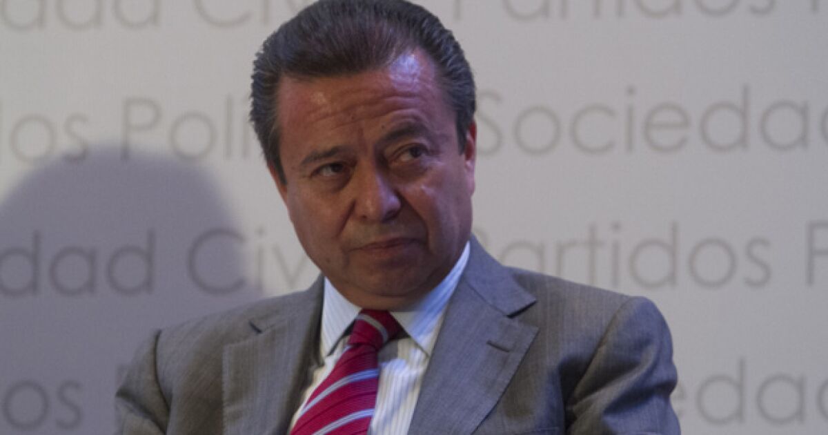 César Camacho colecciona los mismos relojes que Brad Pitt