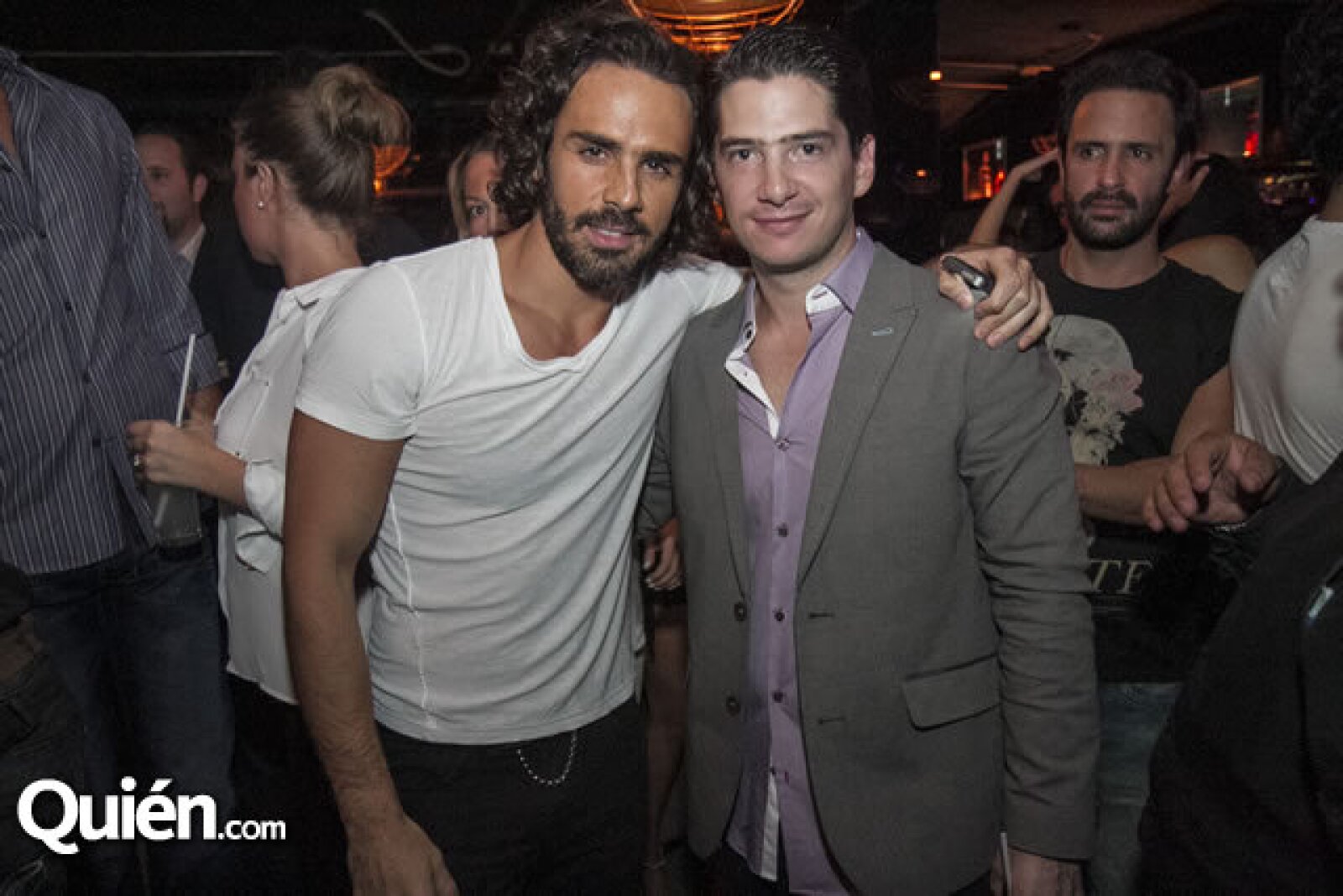 Pepe Díaz festeja rodeado de amigos sus 30