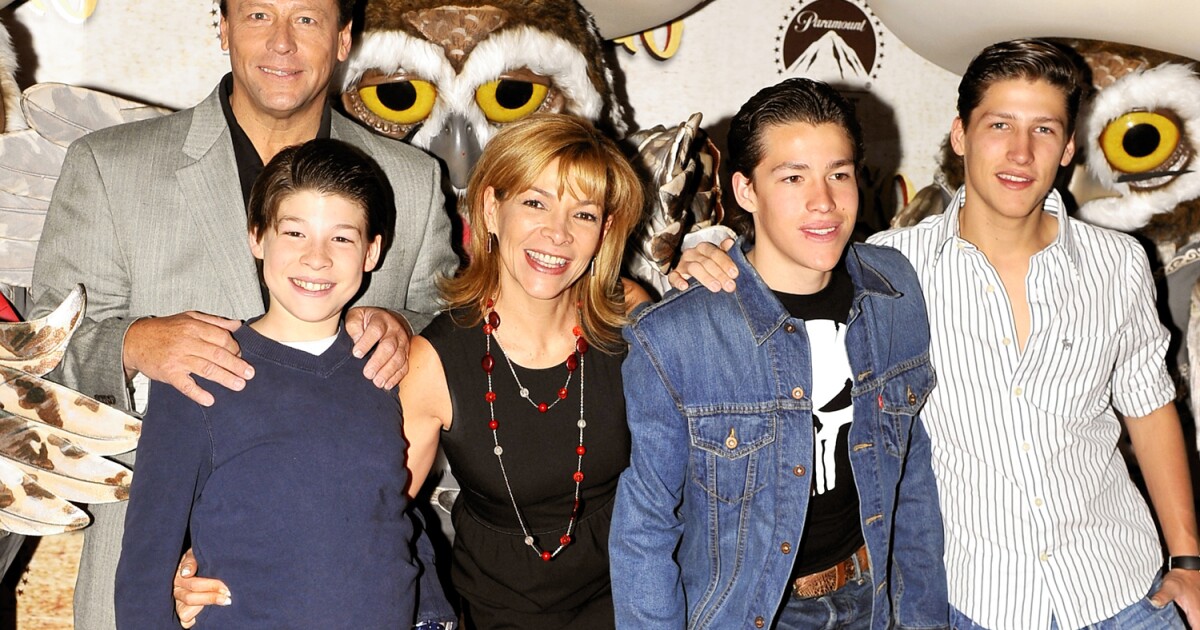 Hijos y ex esposa de Adame sufren accidente, estuvieron en terapia ...