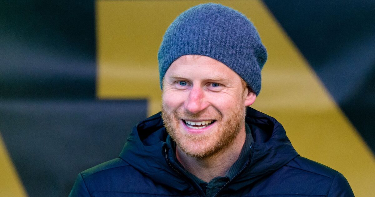 Harry revela que su hijo Archie le pide conocer a su abuela a través de ...