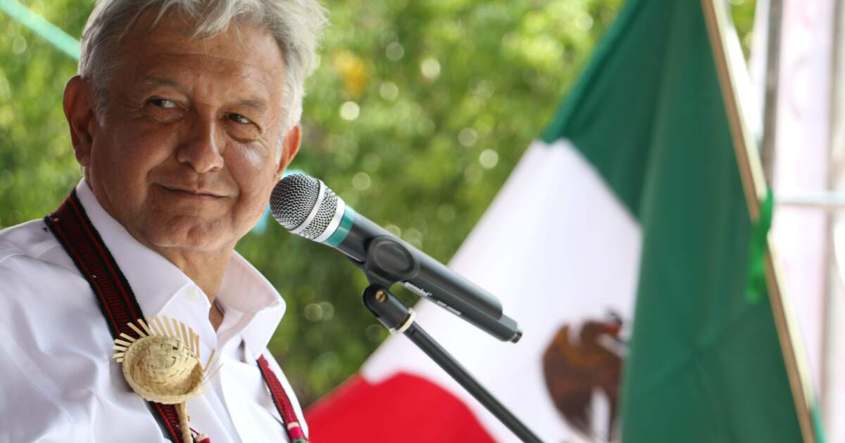 AMLO se dice bien de salud: 'Estoy macaneando como si nada'