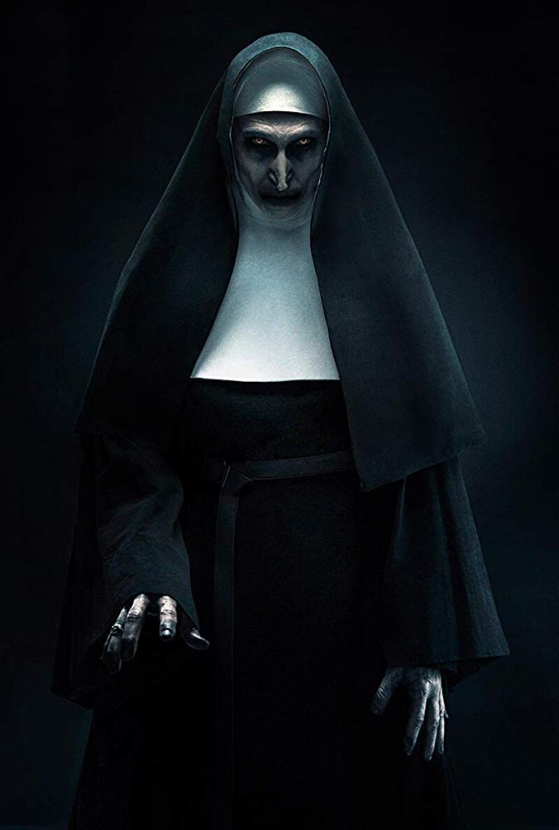 Ella es la actriz que interpreta a la terrorífica religiosa en La Monja