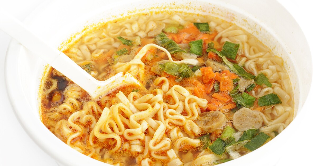 ¿Qué pasa en tu cuerpo cuando comes sopa instantánea?