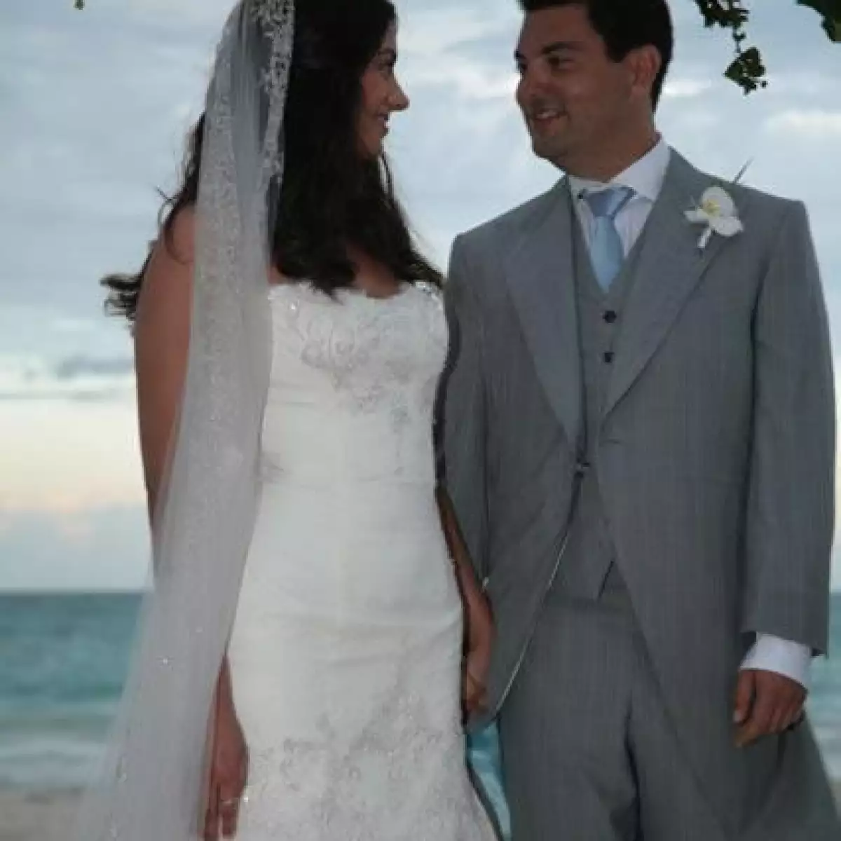 Alexa Damián y Ben Melkman se casaron en la Riviera Maya