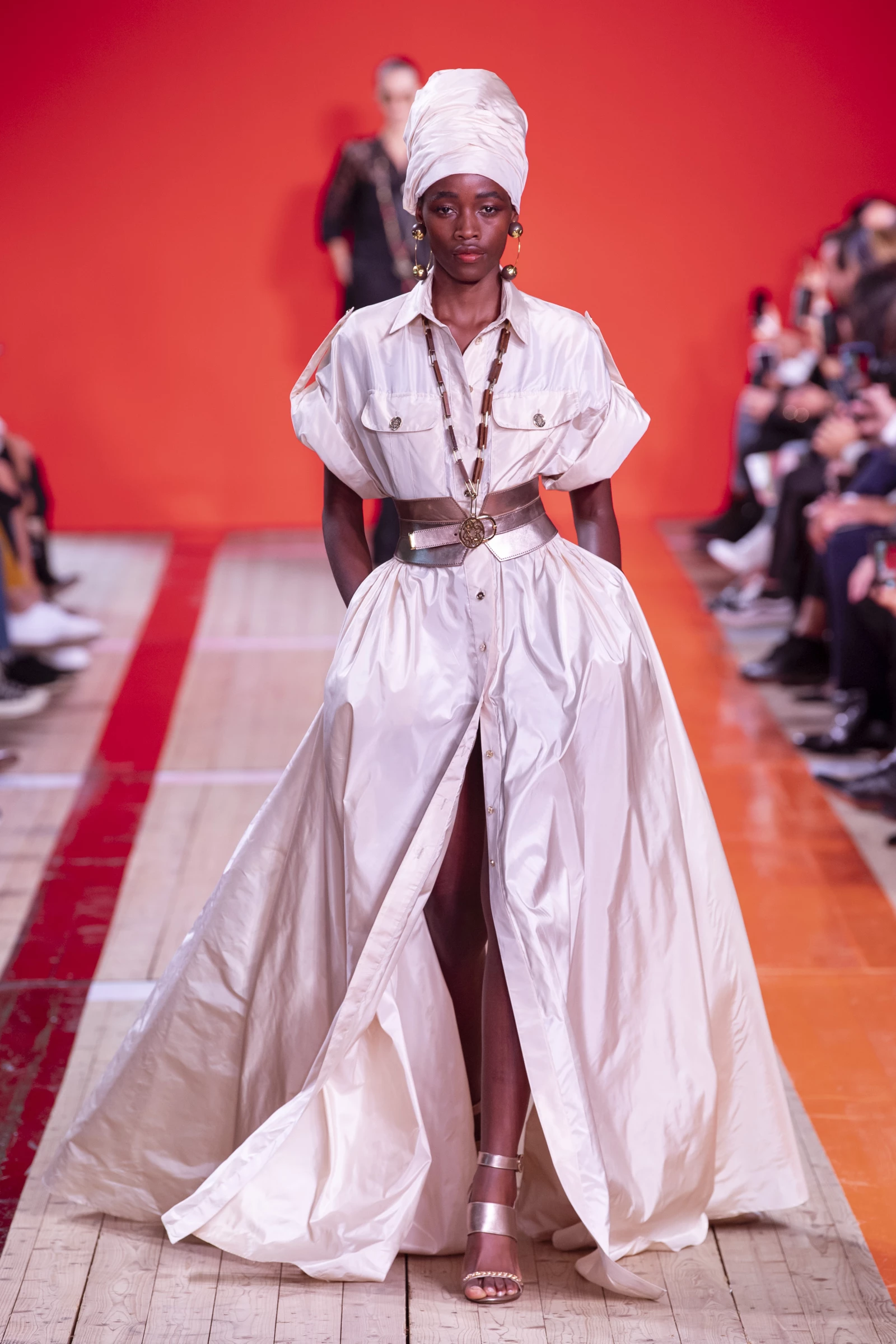 Estos looks de Elie Saab son perfectos para Sex and the City