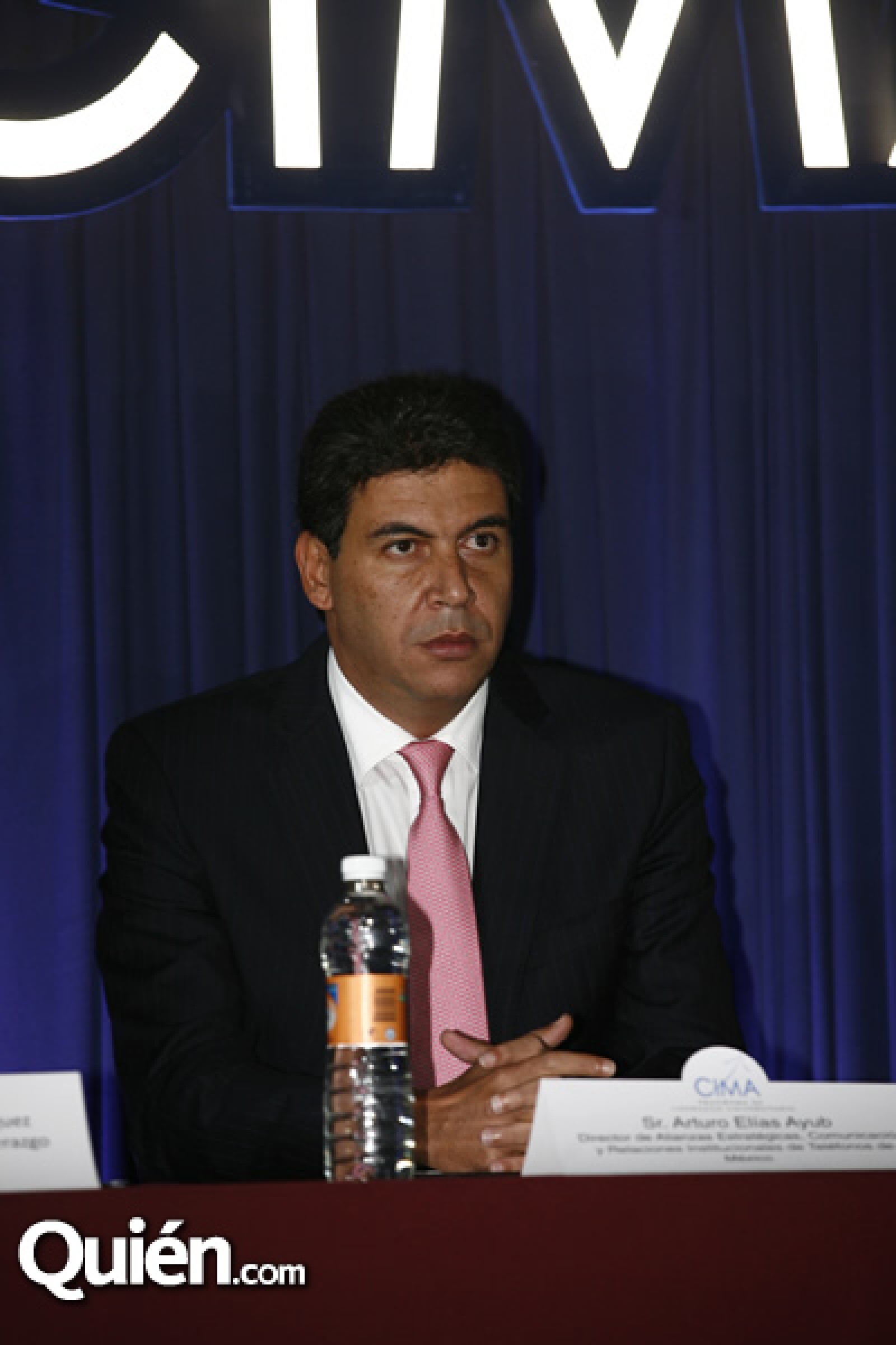 Arturo Elías Ayub premio al líder del año