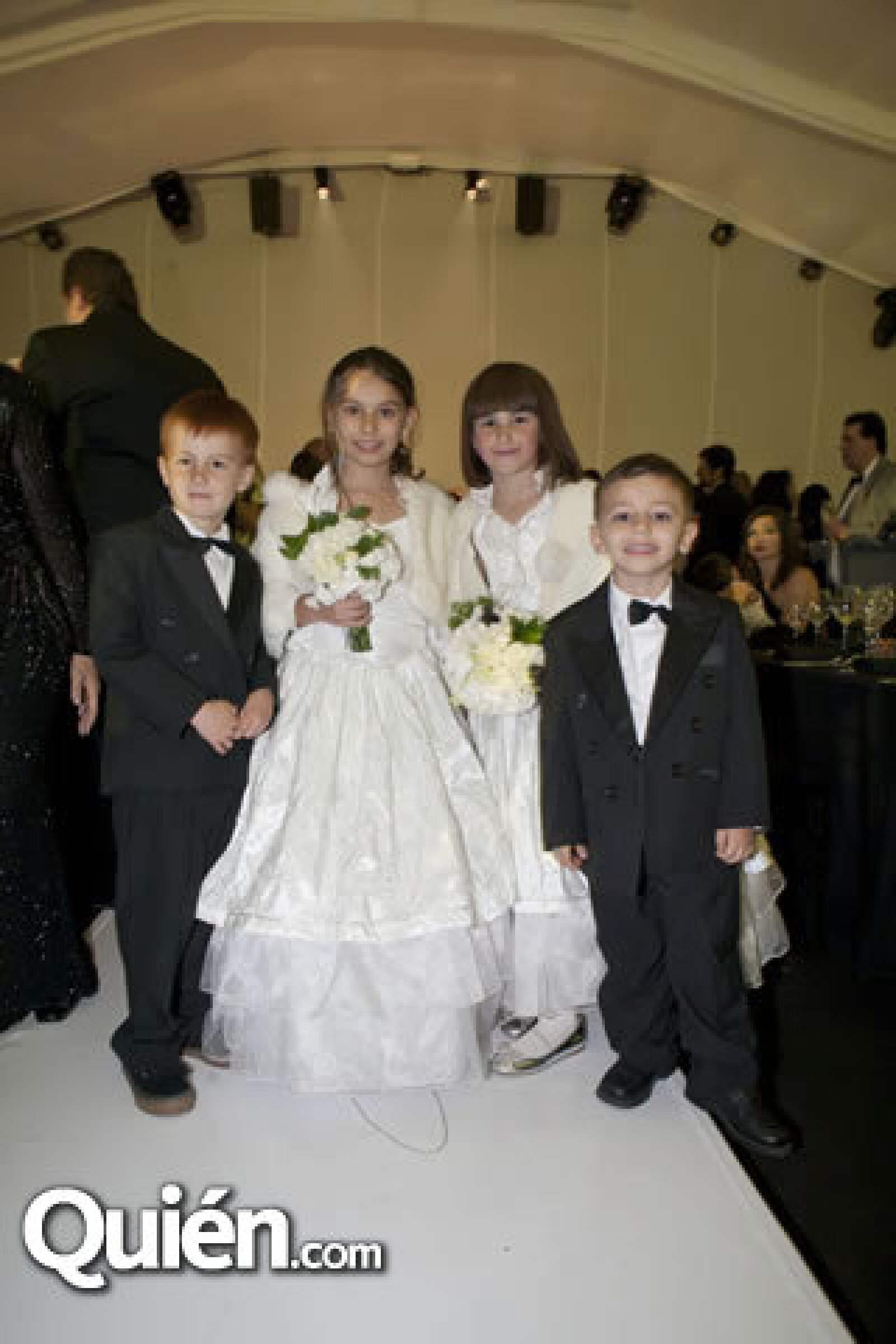 Unen sus vidas Mónica Argüelles y Alejandro Negrete