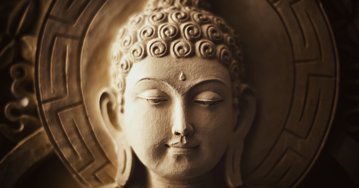 Arqueólogos hallan una estatuilla de Buda en un antiguo sitio egipcio