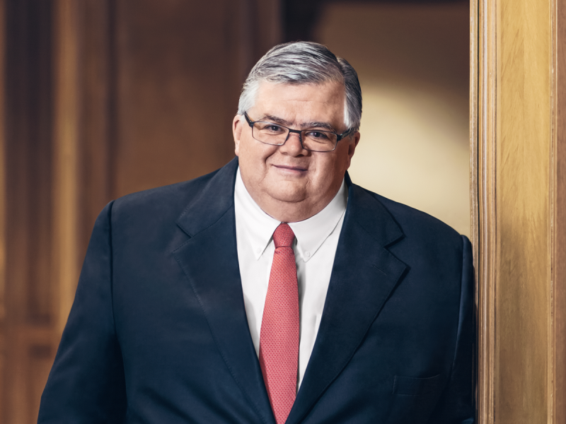 Carstens considera razonable que el dólar llegue a 17 pesos