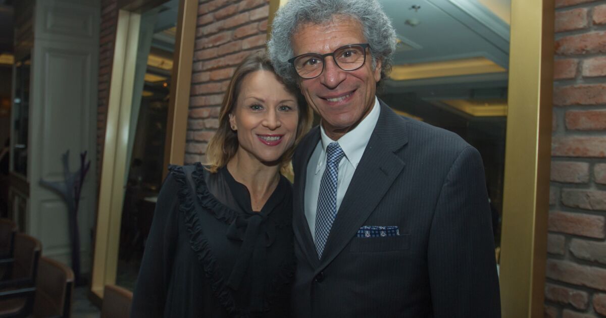 Silvia Carusillo y Luigi Macotta en coctel de celebración